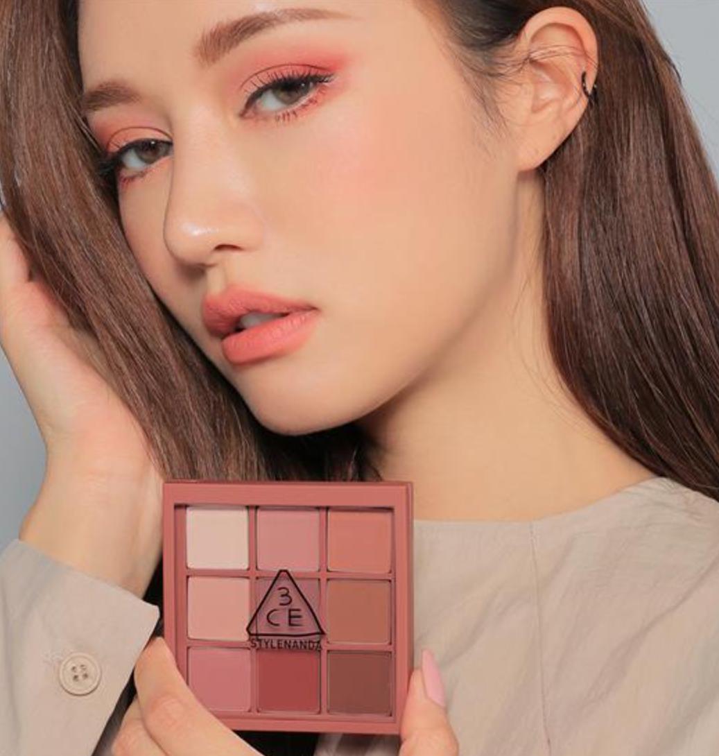 九色眼影盘 - 眼影 | 金英化妆药房